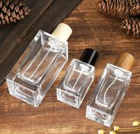 China OEM 8.7cm 30ml Crystal Glass Bottles Cosmetic Perfume Shockproof Decal Surface for sale