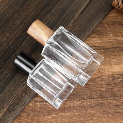 China Empty Square 0.5oz Portable Refillable Perfume Bottle Bayonet Recycle for sale