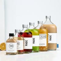 China OEM PB Free Flat Crystal Glass Bottles 500ml For Vodka Beverage Juice for sale