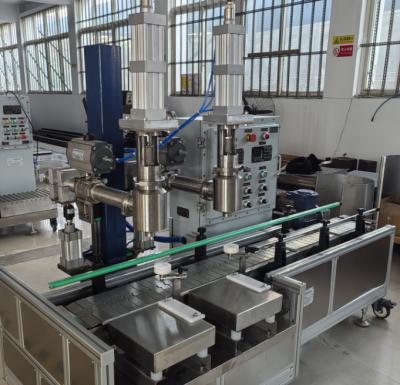 China GZJ-180 Series Pesticide Pharmaceutical Edible Oil Filling Machine 200kg Barrel 2000kg Capacity for sale