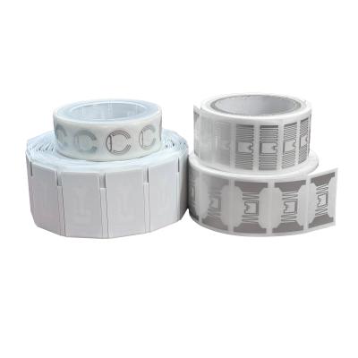 China UHF 860-960 MHz RFID Security Soft Label Silver Roll Customizable Chip Size for sale