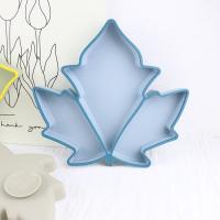 China Unbreakable Silicone Divided Suction Plate Colorful Maple Shape for sale