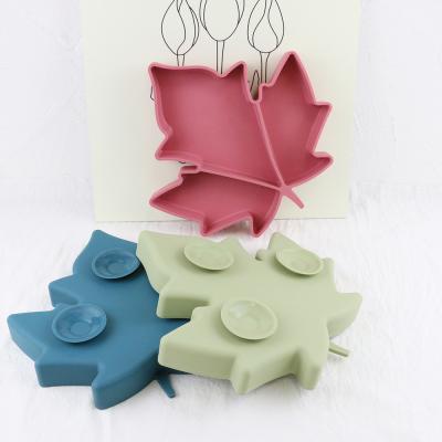 China Unbreakable Silicone Divided Suction Plate Colorful Maple Shape for sale