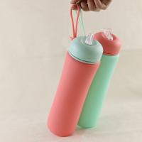 China Pink Green Reusable Silicone Water Bottle For Outdoor Sports Travel OEM for sale
