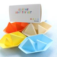 China Floating Bath Silicone Boat Set Water Toys Bpa Free Food Grade for sale
