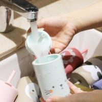 China Safe Food Grade Baby Silicone Cup For Easy And Comfortable Feeding for sale