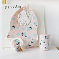 China Protect Your Baby Clothes Silicone Baby Bib Stain Resistant Animal Printing Pattern Silicone Bib for sale