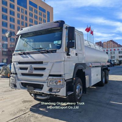 China HOWO Sino Truk 5000 Gallon Diesel Refuel Oil Fuel Tanker Trucks for sale