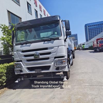 China 8000L Capacity Water Tanker Truck with Carbon Steel Tank and Self-Priming Pump for Urban Sanitation for sale