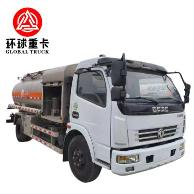 China HOWO 371HP Aircraft Refueling Truck with 15001-30000L Tank Volume and Euro III / Euro V Emission Level for Aviation Fuel Transportation for sale