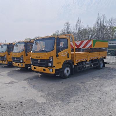 China HOWO 4×2 Diesel Engine Crash Cushion Truck with Hydraulic Control System and Modular Energy-Absorbing Design for Highway Safety for sale