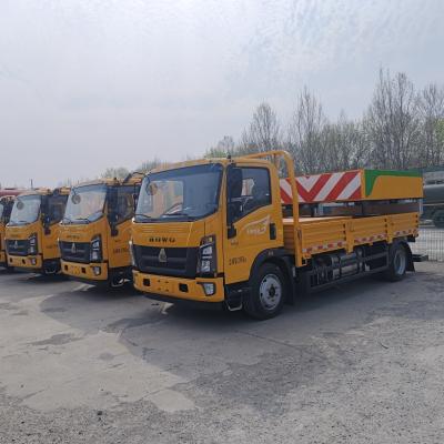 China HOWO 4×2 Crash Cushion Truck with High-performance Energy Absorption and Modular Replacement Design for Highway Safety for sale