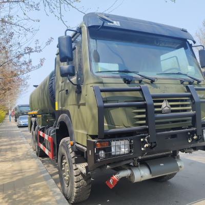 China HOWO 6x6 Fuel Tank Truck with 6x6 All-Wheel Drive, 15,000L - 25,000L Capacity, and SINOTRUK Diesel Engine for Off-Road Fuel Transportation for sale