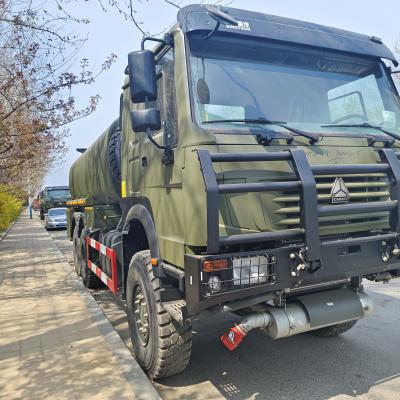 China HOWO 6×6 Fuel Tanker Truck with 20T Payload and Euro 2 Emission Standard for Tough Operations for sale