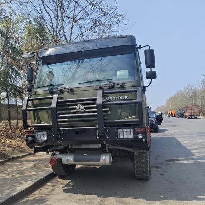 China HOWO 6x6 Off-Road Fuel Tank Truck with 20T Payload and Diesel Engine for Mining for sale