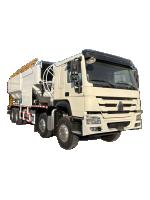 China HOWO 8x4 Bulk Emulsion Explosive Mixing and Charging Truck with 350 HP Diesel Engine, 32-ton GVW and 8-23 m Telescopic Hose Arm for sale