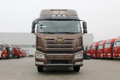 China FAW J6P 40 Ton 6x4 Diesel Tractor Truck With Xichai CA6DM3 Engine And 12R22.5 Tires for sale