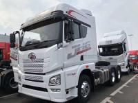 China 115km/h 12.00R20 Tires 12.56L FAW Tractor Trailer Truck for sale