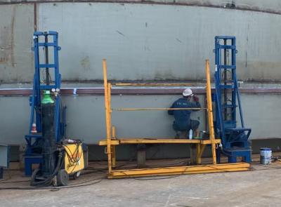 China Stable Operation Industrial Screw Lifting Jacks Equipped PLC Control for Enamel Bolted Steel Tank Building for sale