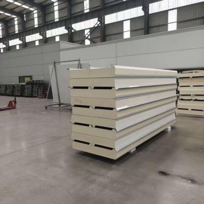 China Roof panels with the polyisocyanurate (PIR) rigid foam core for sale