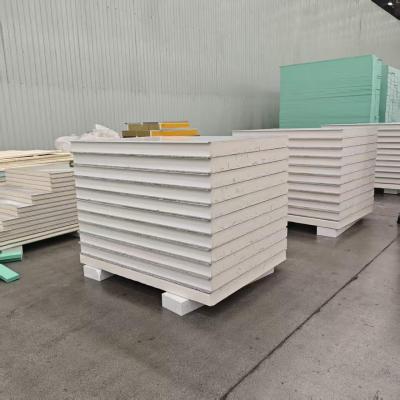 China Polyurethane Sandwich Panel with Thermal Conductivity ≤0.020W/m*K, Fireproof B Rating, and Customizable Thickness 50-200mm for sale