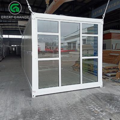 China Prefab Modular Folding Camping  Tiny Container House Home Office for sale