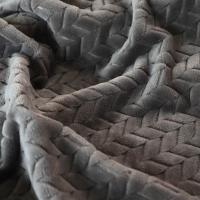 China Jacquard 250gsm Soft Flannel Fabric 150D For Warm Blanket for sale