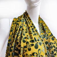 China Flower Pattern Korean Velvet Fabric 140gsm For Women'S Wear Scarf for sale