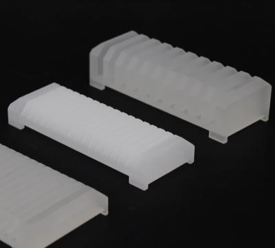 China Photovoltaic Cutting Opaque Quartz Plates with Square Pattern Heat Resistant Drilled Ground for sale