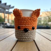 China Factory Custom Crochet Reusable Cup Cozy Coffee Sleeve Hand Protector Drink Grip for Paper Cups, Knitted Chunky crochet cup cozy for sale