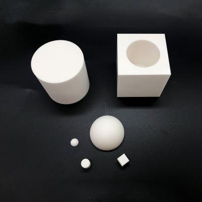 China 99.8% Alumina Ceramic Beads Balls Bending Strength 370 MPa for Industrial Use for sale