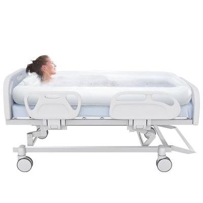 China Medical Inflatable Bedside Shower Bath Kit with 77x35 Inch Bathtub and 10L Water Bag for sale