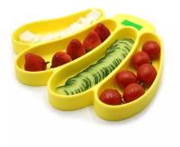 China Modern Banana Shaped Silicone Baby Tray Suction Self Feeding BPA Free Customized for sale