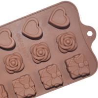 China Silicone Custom Chocolate Molds Rose Heart Shaped For Candy Cake for sale