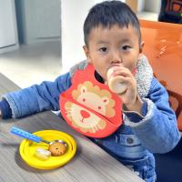 China Customized Baby Silicone Bibs Food Grade Waterproof Toddlers BPA Free Bibs for sale
