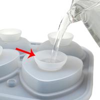 China Cake Tools Type Moulds Customization Carton Size Flower Ice Cube Trays with Lid and Bin for sale