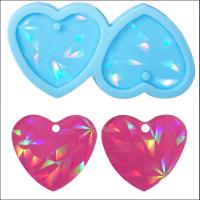 China MHC Love Shape UV Silicone Epoxy Resin Molds Jewelry Heart Pendant Beads Holographic Earring Resin Molds for sale