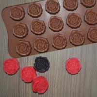 China Flexible Silicone Chocolate Mold Tray For Homemade Chocolates for sale
