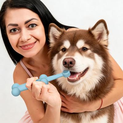 China Oral Care Pet Dog & Cat Toothbrush with Soft Bristles Anti-Slip Design Eco-Friendly Food Grade Silicone Easy Clean for sale