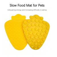 China Silicone Pet Food Pad, Pet Dog Licking Pad, Slow Food Dispenser, Strawberry Shaped Licking Pad, Dog Feeder, Licking Pad for sale
