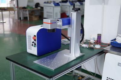 China Enclosed 20W 30W Portable Fiber Laser Marking Machine for sale