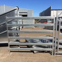 China Heavy Duty Cattle Panel Fence 30x60mm 40x80mm 115x42mm Livestock Fencing for sale