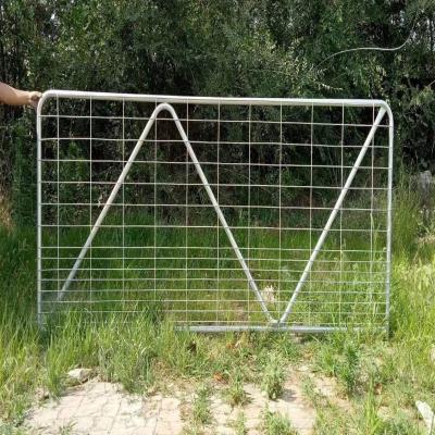 China Farm Fencing Rust Resistant Sheep Goat Fence Panels Steel Livestock Panels 3.6m for sale
