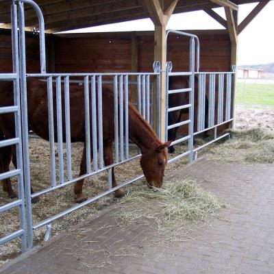 China Anti Rust Round Tube Farm Horse Yard Corral Fencing Panels Galvanized for sale