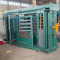China Heavy Duty Bail With Dual Locking Mechanism Cattle Crush For Farm for sale