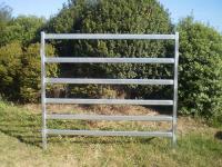 China Heavy Duty Durable Portable Cattle Panel Fence Welded Steel Livestock Panels for Farm Ranch Animal Control for sale