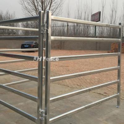 China Corrosion Resistant Livestock Panel Fence Galvanized Steel Panels Perfect for Harsh Weather Conditions and Farm Safety for sale