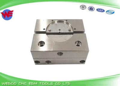China A290-8116-Y751+ A290-8116-Y752 Upper Guide Block For α-C400iA Fanuc EDM Parts for sale