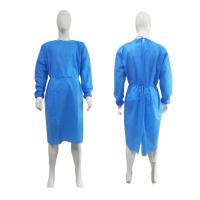 China Comfortable Waterproof SMS Fabric Isolation Gown With Knitted Cuffs EN1149 Standard for sale