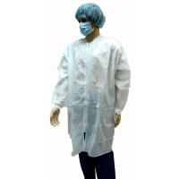 China 30GSM-50GSM Non Woven White Lab Coat For Food Industry Visitors Personalized Design for sale